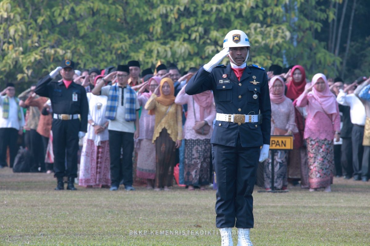 Menristekdikti Siap Wujudkan SDM Unggul Indonesia Maju - TopCareerID