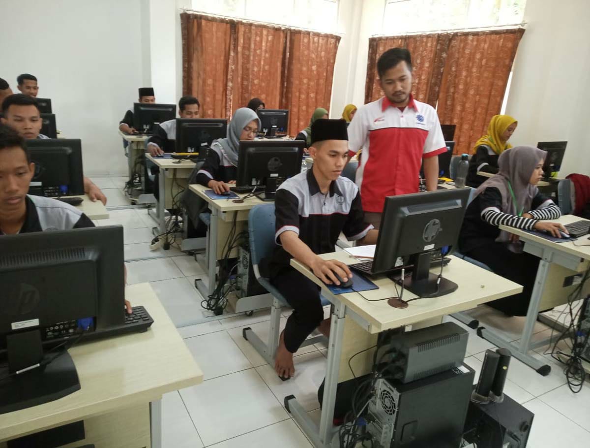 BLK Komunitas Jangkau Masyarakat Desa - TopCareerID