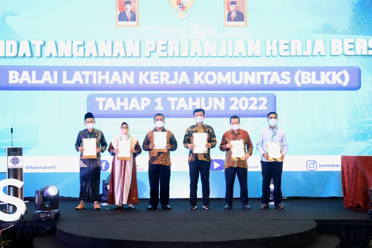 Hadapi Bonus Demografi, Kemnaker Perluas Pelatihan Vokasi melalui BLK Komunitas - TopCareerID