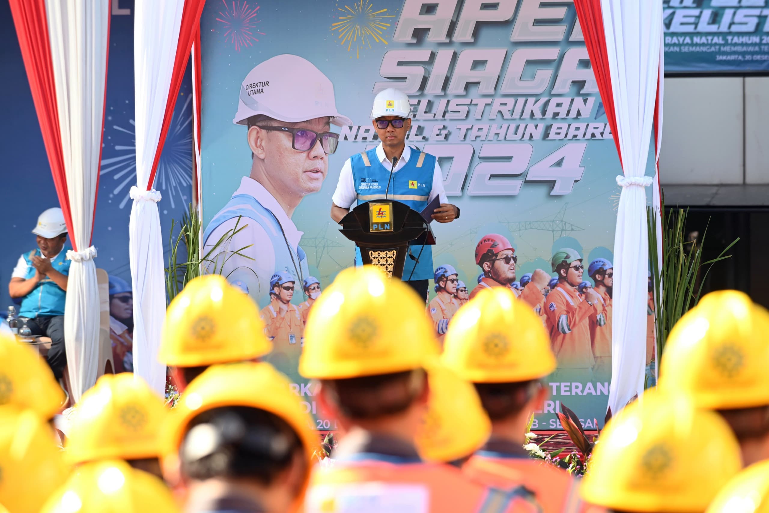 Jaga Pasokan Listrik Nataru, 63 Ribu Lebih Personel PLN Siaga 24 Jam - TopCareerID